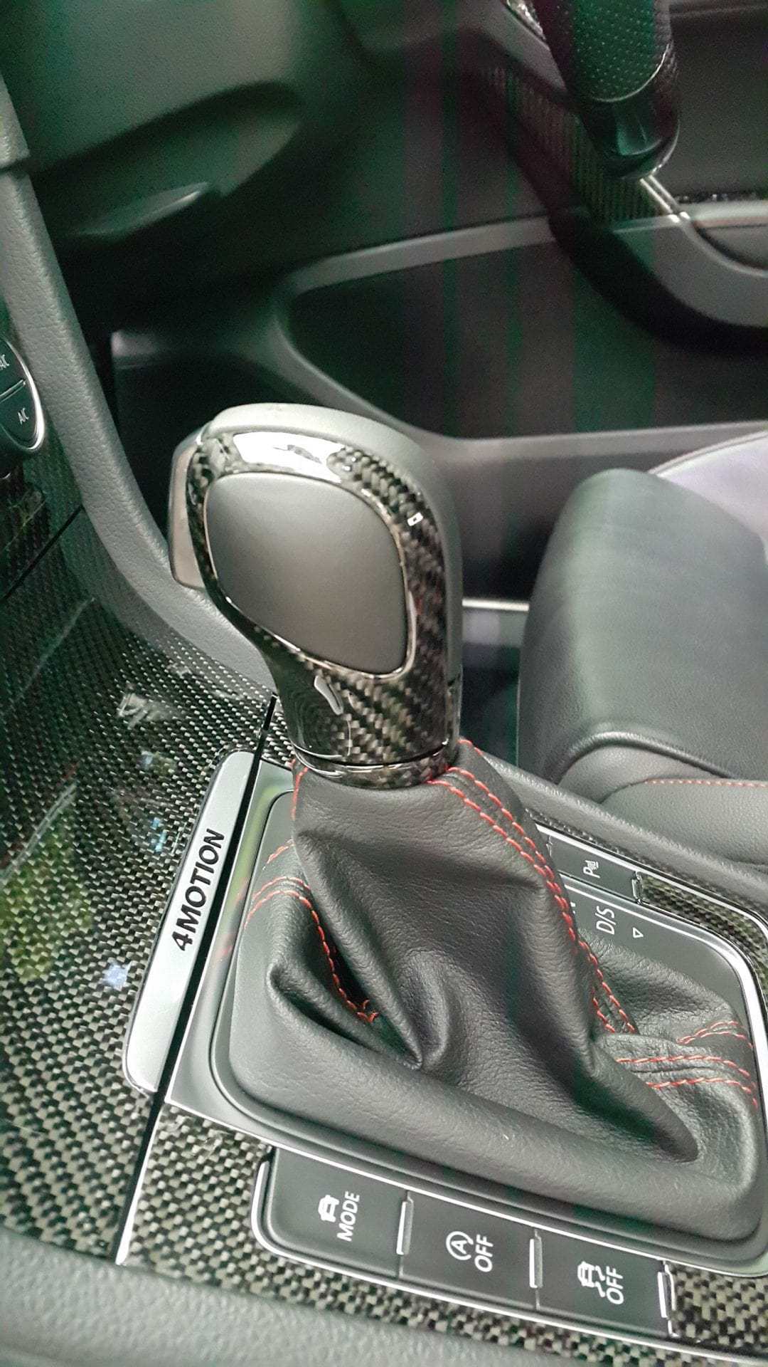 BOSS Edition DSG Shifter Knob Black Edition - Premium DeutschCarbon